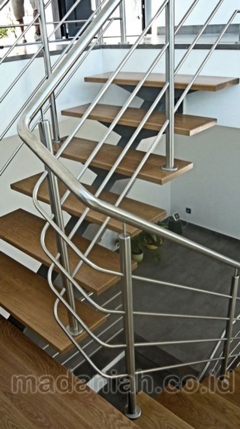 Railing Tangga Stainless Steel Minimalis Model Terbaru - Madaniah™