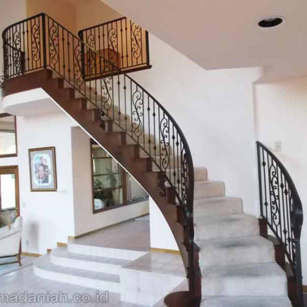 Harga Railing Tangga Besi Tempa Minimalis Sleman - Madaniah™