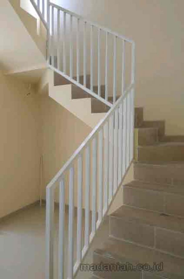 Harga Railing Tangga Besi Hollow Galvanis Purworejo - Madaniah™