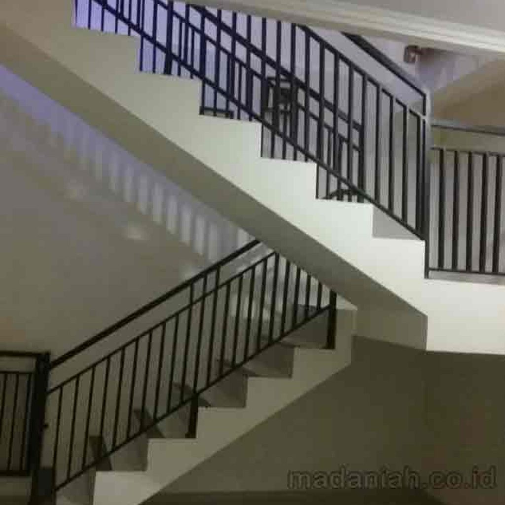 Harga Railing Tangga Besi Hollow Galvanis Sleman - Madaniah™